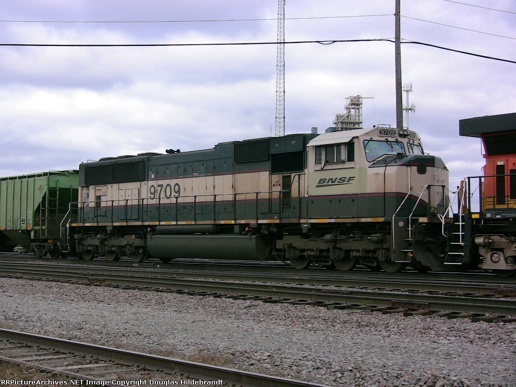 BNSF 9709